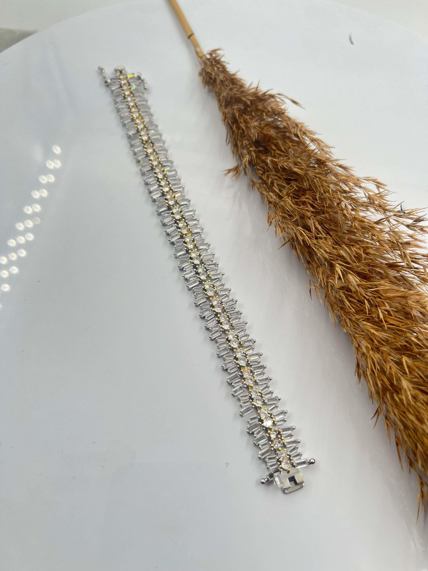 VIP Özel Seri Bileklik // BILEK-4129 | En Uygun Fiyatlarla lujoaksesuar.com'da